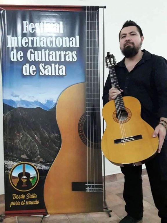 El músico Daniel Reynoso lanzó su disco solista “8 de Kimba” | Diario ...